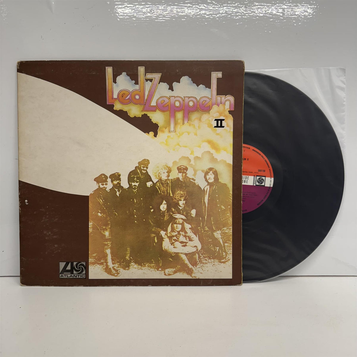 Led Zeppelin - Led Zeppelin II Vinyl LP | Dig In Records